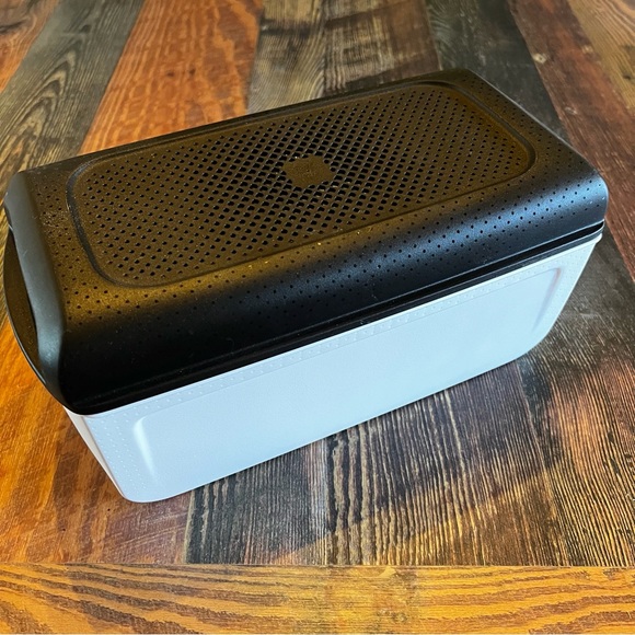 Tupperware | Kitchen | Tupperware Bread Container | Poshmark